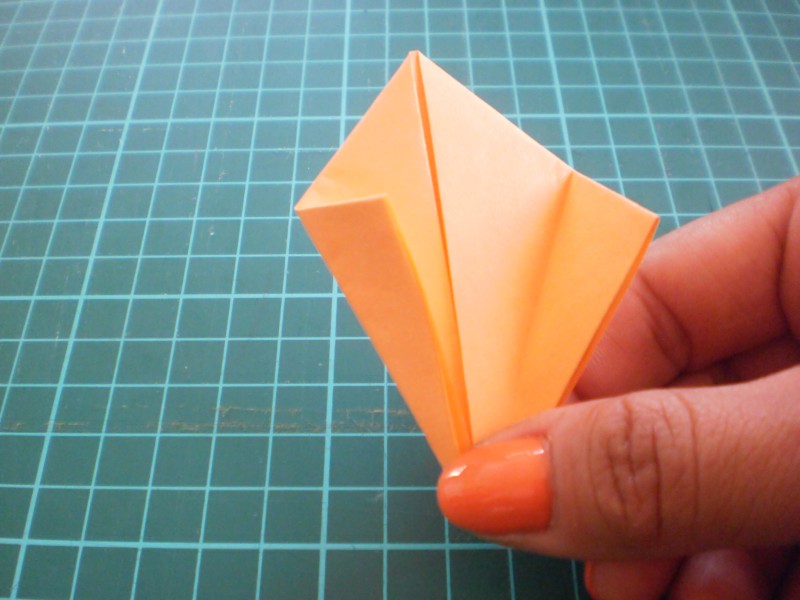 Cómo hacer un conejito de papel | Stikets Family