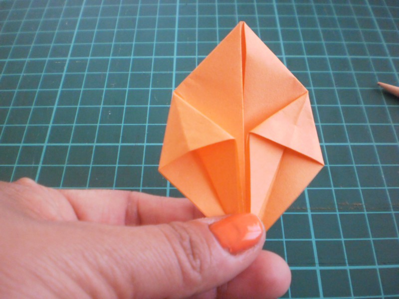 Cómo hacer un conejito de papel | Stikets Family